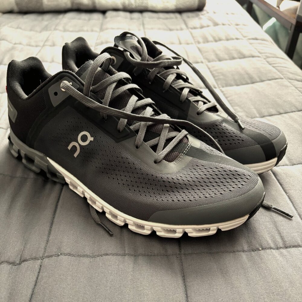 On Running Cloudflow 3.0 Black/Asphalt Grey. Us/M/10.… - Gem